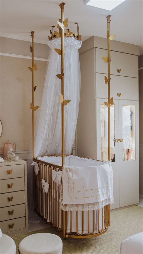 Quarto De Bebê Com Tema De Borboletas