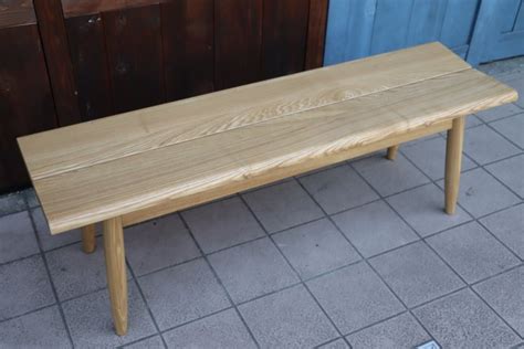 Nagano Interiorナガノインテリアのタモ無垢材を使用したダイニングベンチ。和・洋問わず活躍する木製ベンチ。リビングや店舗などの