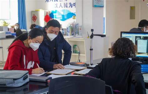 节后上班第一天 收心聚力干劲足