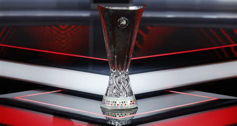 Galatasaray ve Fenerbahçenin UEFA Avrupa Ligindeki Rakipleri Açıklandı