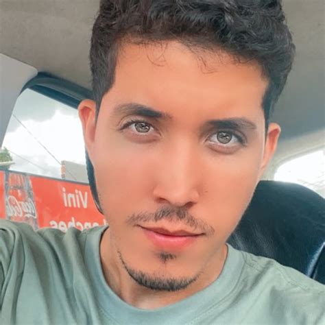 Loami Santos Loamysantos • Threads Say More