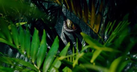 Jurassic World Extended Trailer Chris Pratt Tames Velociraptors In