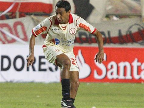 La U Mejoró Sus Ganancias Económicas Con Nolberto Solano Zonabase Net