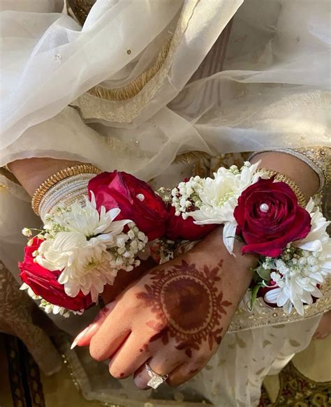 Nyc And Li Floral Garlandjewelry Freshfloralgarlands • Instagram