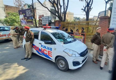 ‘i Am Under House Arrest State Of Emergency Congress Mp Ravneet