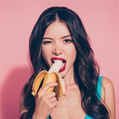 Masturbación Femenina Así Ha Evolucionado El Placer De La Mujer Shades