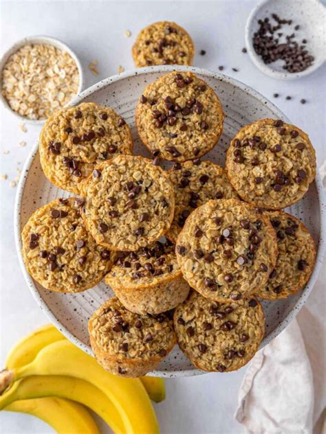 Chocolate Chip Banana Baked Oatmeal Cups Cookin With Mima