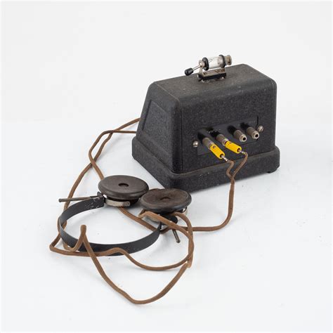 Crystal Receiver 1935 And AEG Receiver Bukowskis
