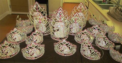 Pin By Lauren 👑💎🌹🌴🌺 ️ ♌️ On Pageant Crowns Trophies Glitz Pageant