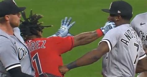 Massive Brawl Fistfight Breaks Out During White Sox Guardians Game