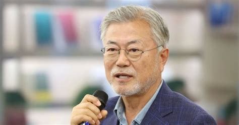 검찰 문재인 전 대통령 ‘뇌물 혐의 기소…前 사위 특혜 채용 의혹