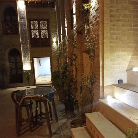عمارت قوام الملک واحد خورشید اقامتگاه سنتی در شیراز جاباما