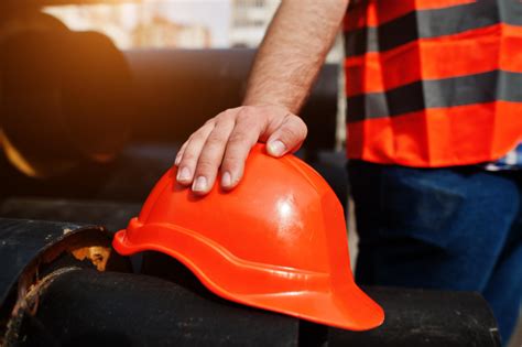 Video Maximizing Employee Safety Oil And Gas Profiting From Safety