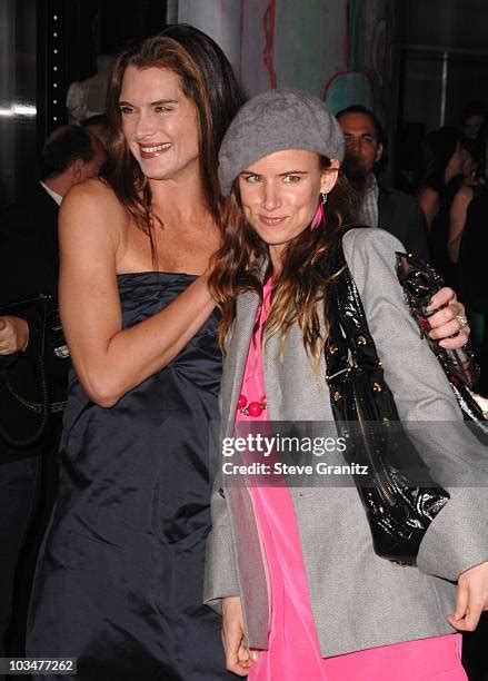 16 Brooke Shields Juliette Lewis Photos And High Res Pictures Getty Images