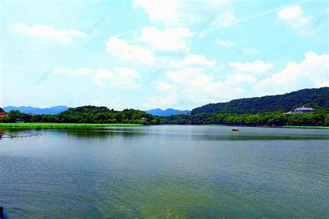 푸 른 하늘 흰 구름 고 화질 촬영 도 푸른 하늘과 흰 구름 강과 호수 녹색 물 배경 일러스트 및 사진 무료 다운로드 Pngtree