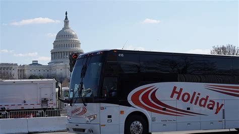 Another Bus Of Migrants Dropped Off At Home Of Kamala Harris Off The