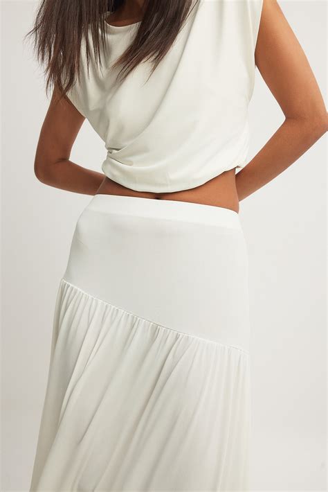 Flowy Dropped Waist Maxi Skirt White Na Kd