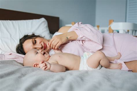 陕西金贝儿母婴家政服务有限公司 西安月嫂培训，西安育婴师培训，西安月嫂服务，西安育婴师服务