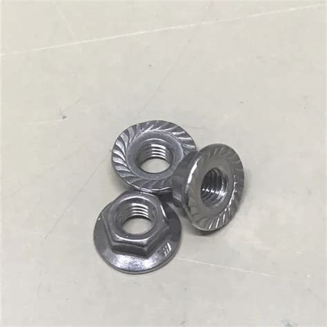 หัวน็อตจาน หัวน็อตติดแหวน สแตนเลส 304 ขนาด M5 Hex Flange Nut Ss304 ชิ้น