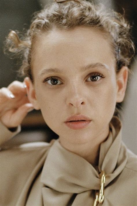 希拉·哈斯 Shira Haas 角色解析、出演作品、人物照片 剧面