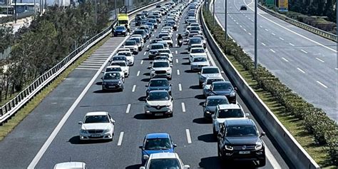 Αττική Οδός Έπεσαν χώματα στο ύψος της Μεταμόρφωσης Μεγάλες