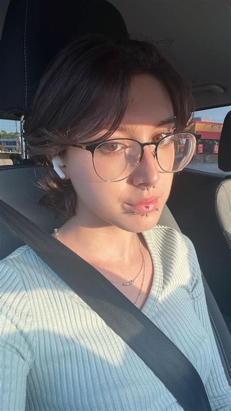 Selfies In The Car R Selfie