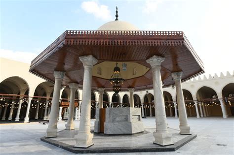 مسجد عمرو بن العاص يستعد لاستقبال المصلين فى رمضان صور اليوم السابع