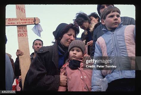 Burying A Loved One Photos And Premium High Res Pictures Getty Images
