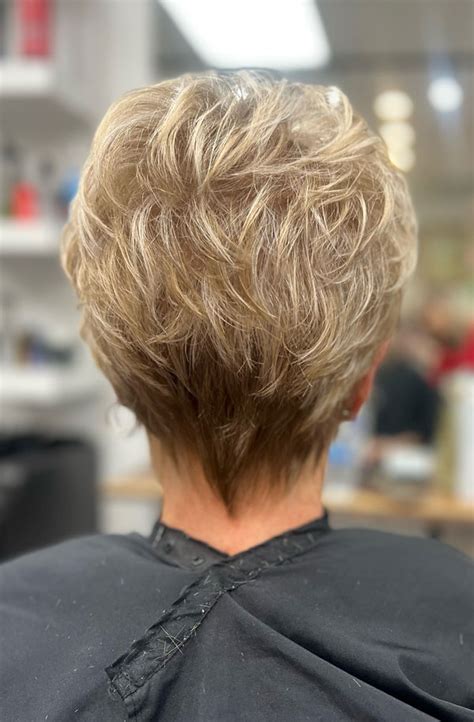 40 Layered Bob Hairstyles For Women Over 50 Mushroom Brown Bob With