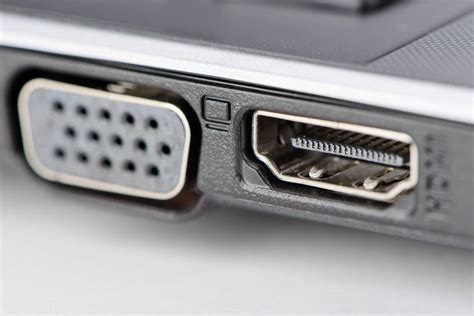 can you use hdmi and displayport at the same time