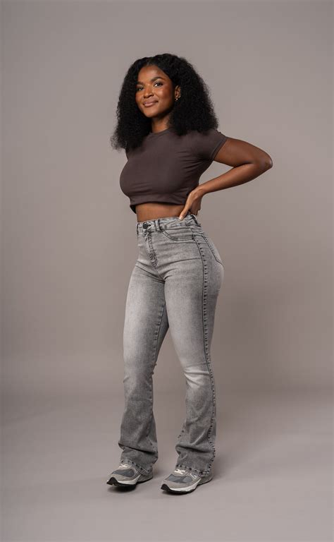 Womens Flared Fitjeans Heavy Washed Grey