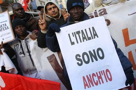 Gli Immigrati Pagheranno Le Nostre Pensioni È Unaltra Bugia Il