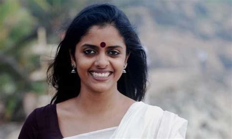 ബോളിവുഡിലേക്ക് ചുവട് വച്ച് കനി കുസൃതി Kani Kusruthi Steps Into Bollywood