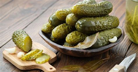 Соленые огурцы: польза и вред для здоровья человека, свойства соленого ...