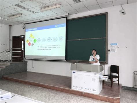 柔性电子研究院开展本科生科研实践安全教育培训 柔性电子研究院（institute Of Flexible Electronics）