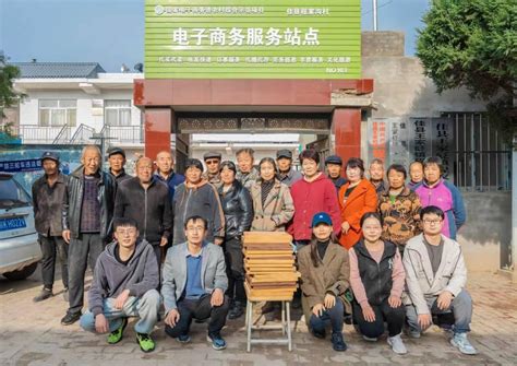 神木职业技术学院聚焦“双百工程” 关注留守老人 图书馆