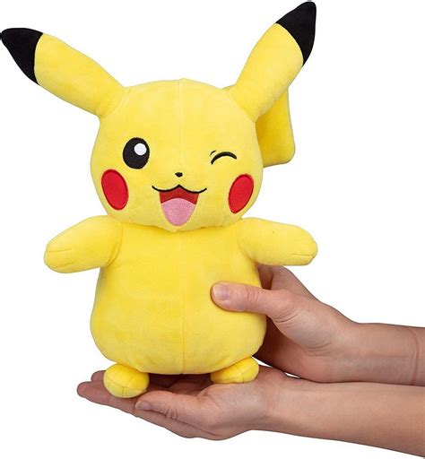 Pok Mon Pehmolelu Pikachu Cm Synttarikuningas Fi