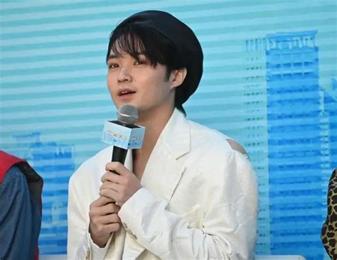 【写真 1015枚】阿部サダヲ：昭和のおじさん役で「小指の爪だけ伸ばしていた」 仲里依紗は肩パット2個入りヒョウ柄ワンピにピンヒール