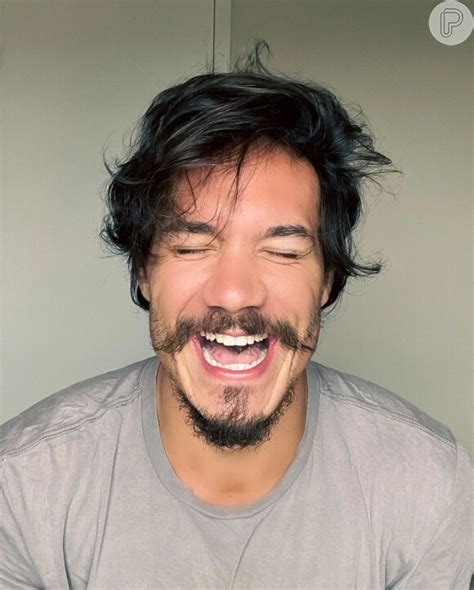 Foto Antes do BBB 22 Eliezer produziu foto íntima e fez combinado Fiz um nude decente