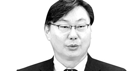 이화영 변호사 해임 동의 못해 아내 정신차려재판서 고성