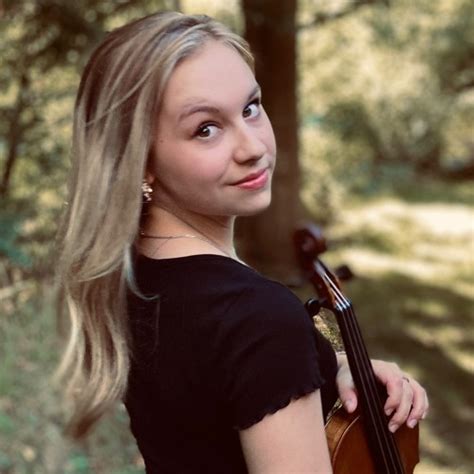 Stream Anya Blue Robins Music Listen To Songs Albums Playlists For