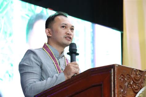 University Recognition Awards Day Emphasizes Global Citizenship