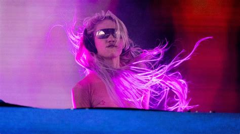 Republicans Mailed 18 Fliers With Sex Show Screenshots To Thousands