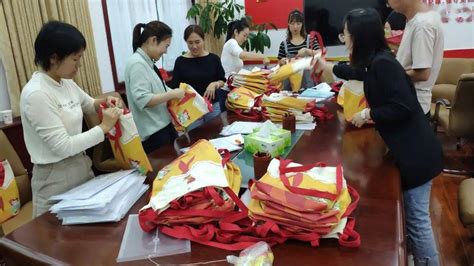 你好~红领巾 你好~少代会！ 搜狐大视野 搜狐新闻