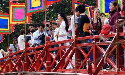 越南女子为什么那么漂亮？看看国服奥黛就懂了 知乎