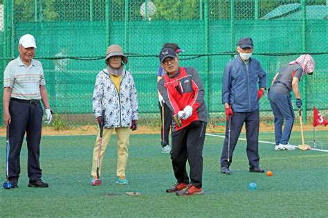 그라운드골프 최고의 시니어 운동으로 Fn영상 파이낸셜뉴스