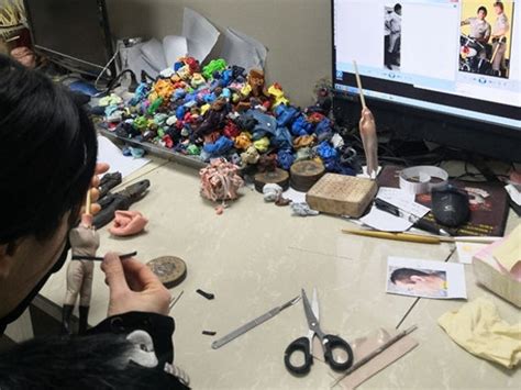 Oda Eiichiro Desk