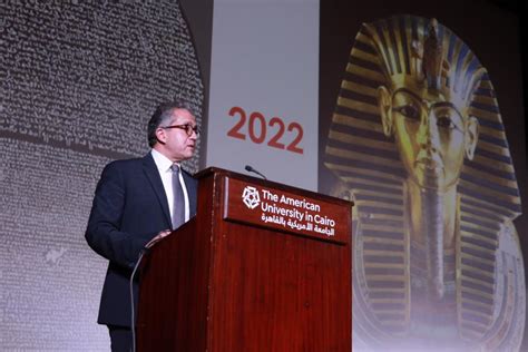 وزير السياحة والآثار يلقى محاضرة بالجامعة الأمريكية عن جهود الوزارة