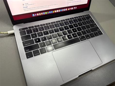 Tips Jitu Hemat Baterai Laptop Hindari 7 Kebiasaan Ini