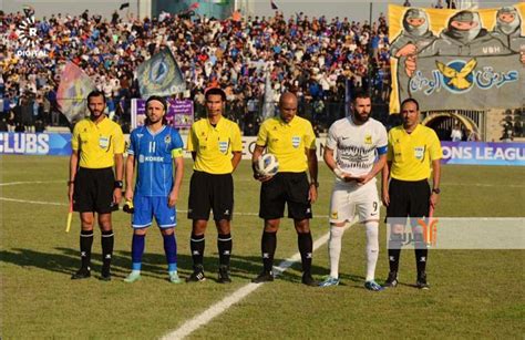 بنزيما وهمام قبيل انطلاق مباراة القوة الجوية والاتحاد السعودي في